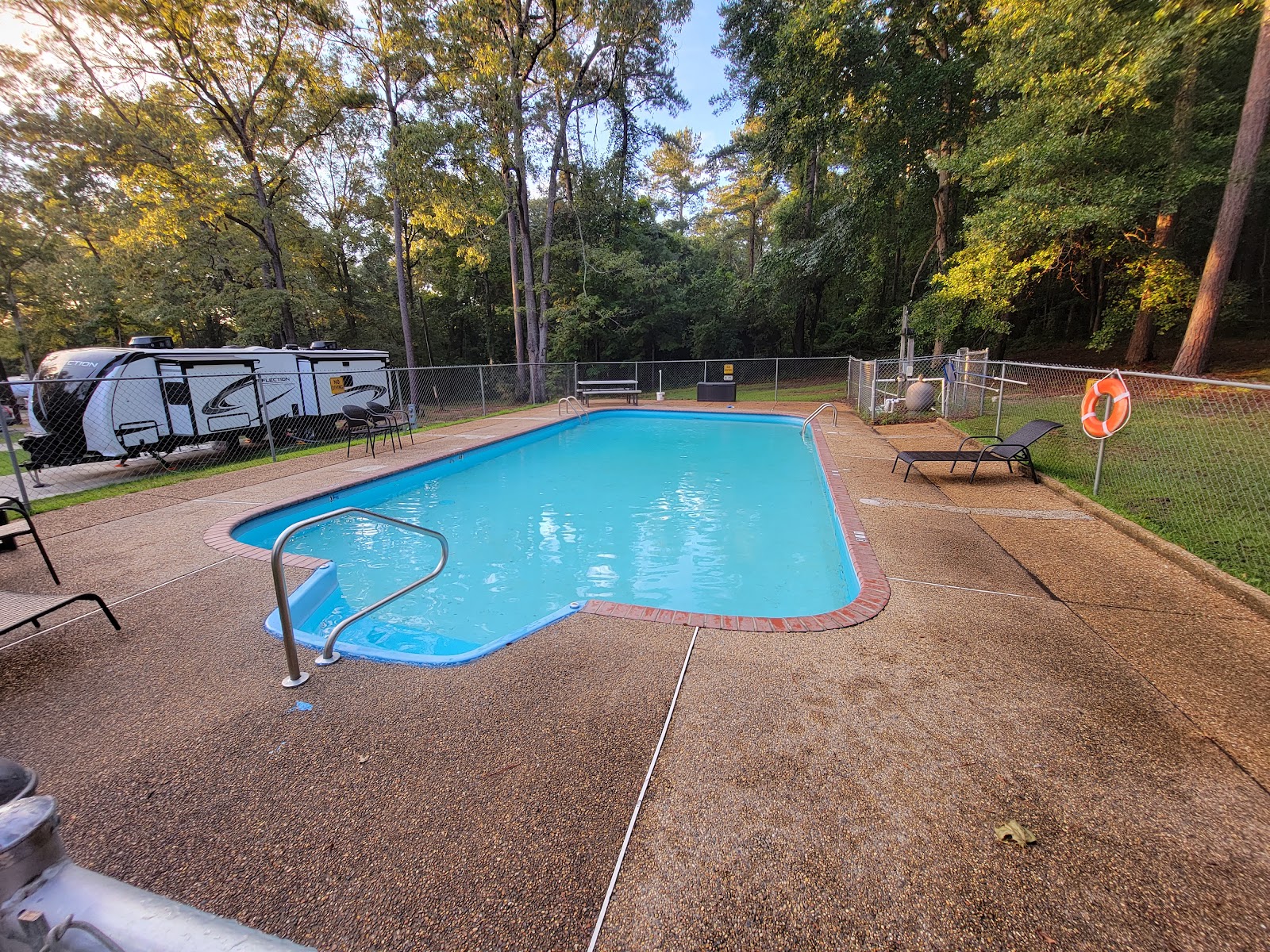 Sleepy Hollow RV Park - Pictures, Features & Amenities | RVezy Campgrounds