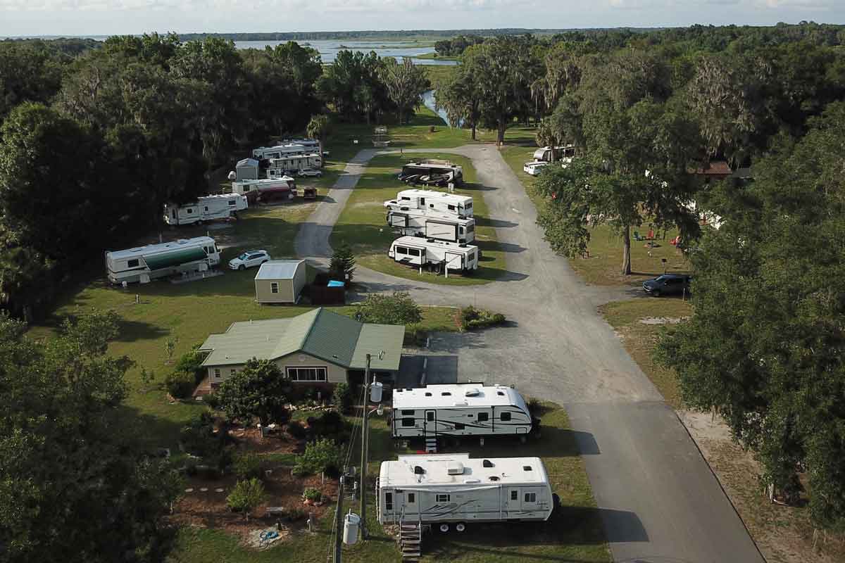 Water's Edge Oaks RV Resort - Pictures, Features & Amenities | RVezy ...