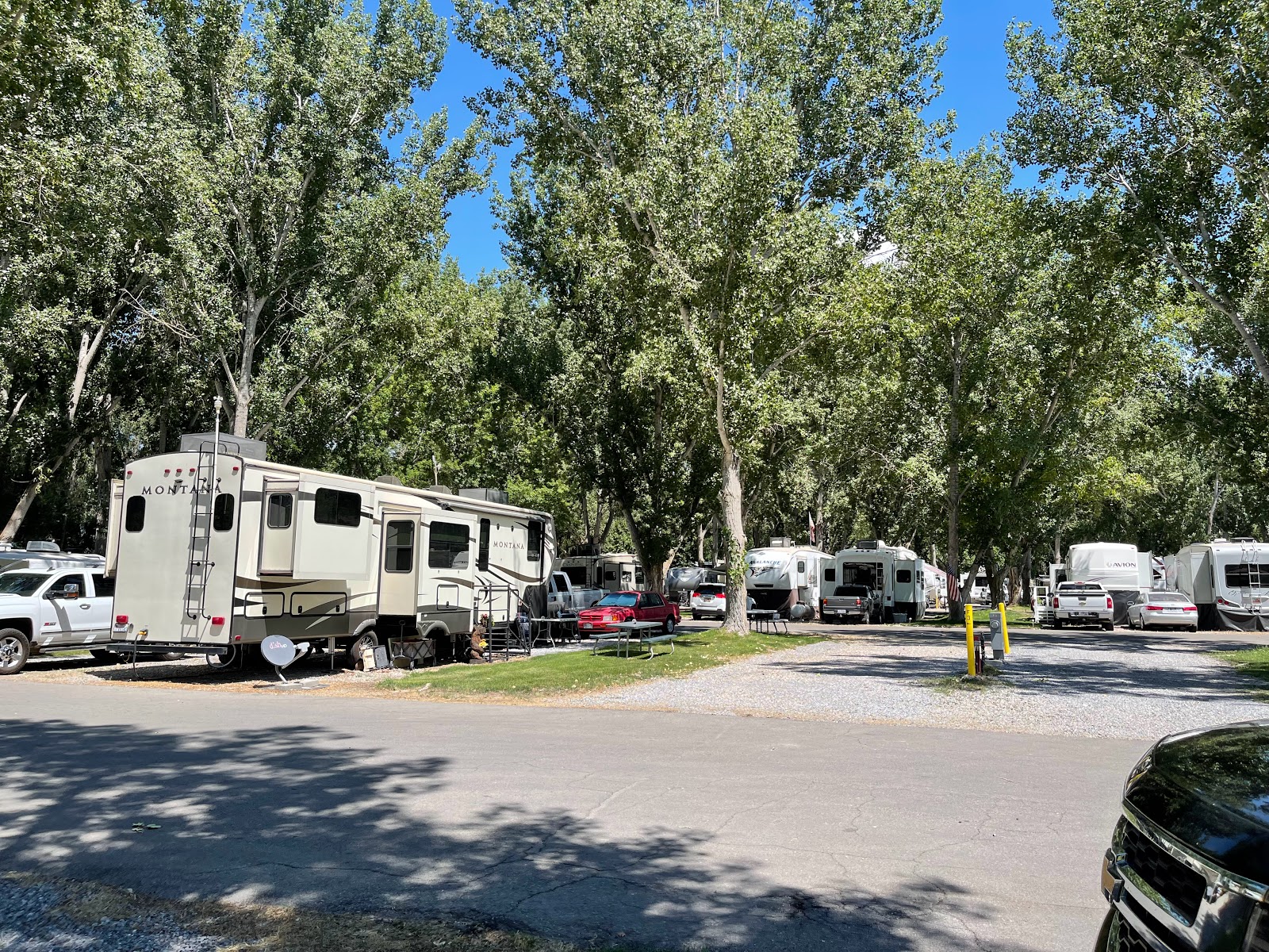 Lakeside RV Campground - Pictures, Features & Amenities | RVezy Campgrounds