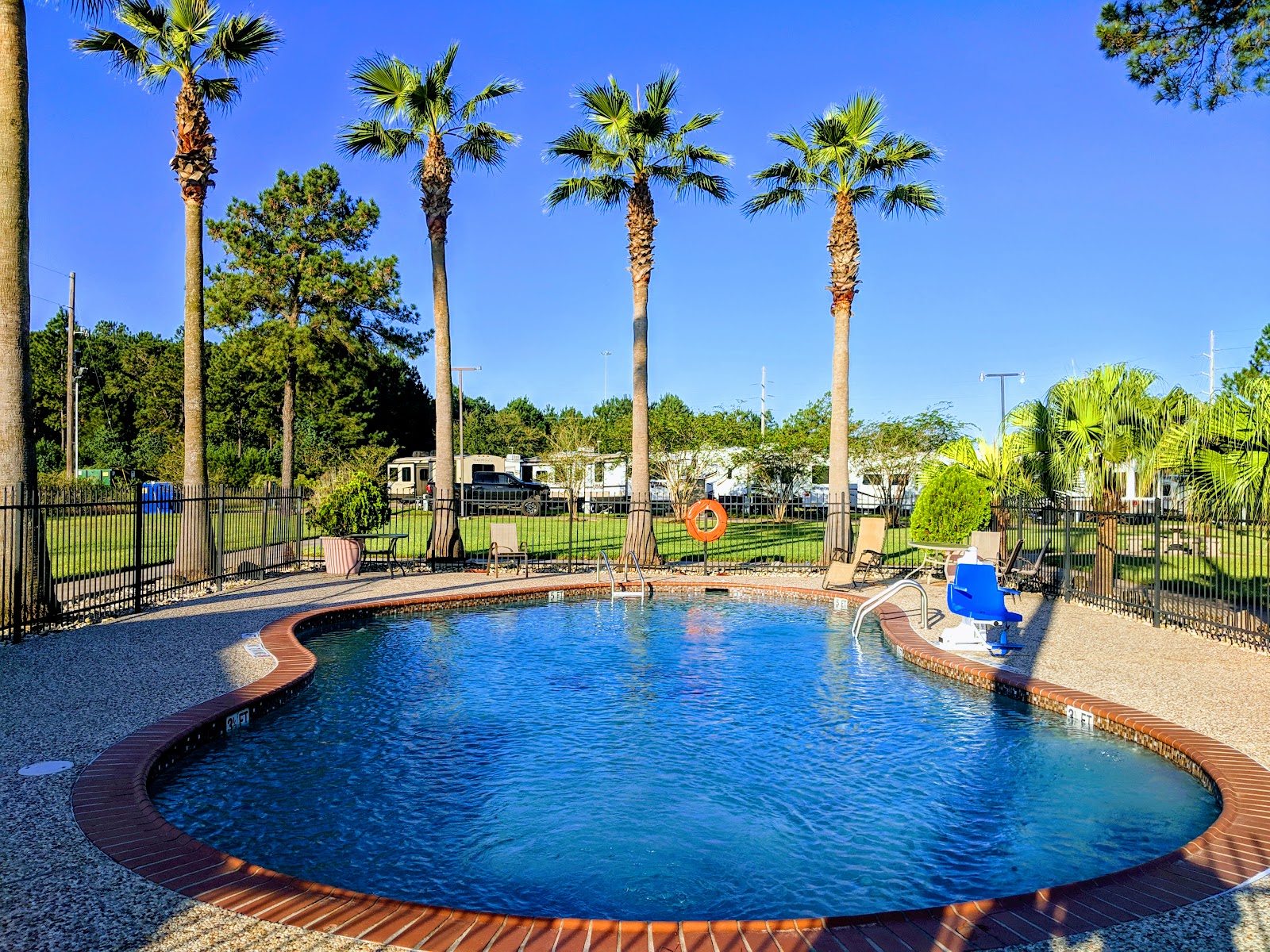 Winnie Inn Suites and RV Park - Pictures, Features & Amenities | RVezy ...