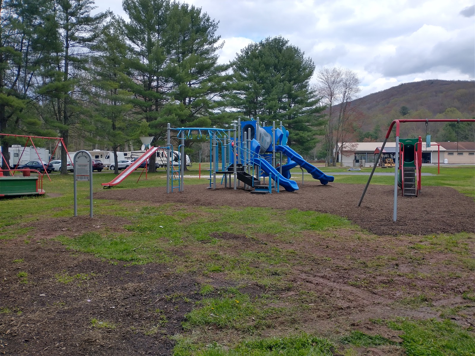 Red Ridge Lake Campgrounds - Pictures, Features & Amenities | RVezy ...