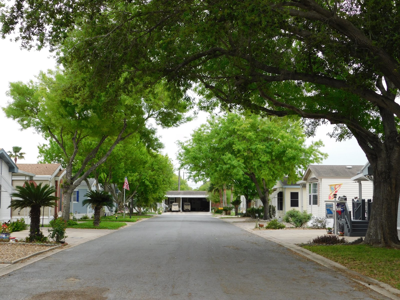 Tropic Star RV Resort - Pictures, Features & Amenities | RVezy Campgrounds