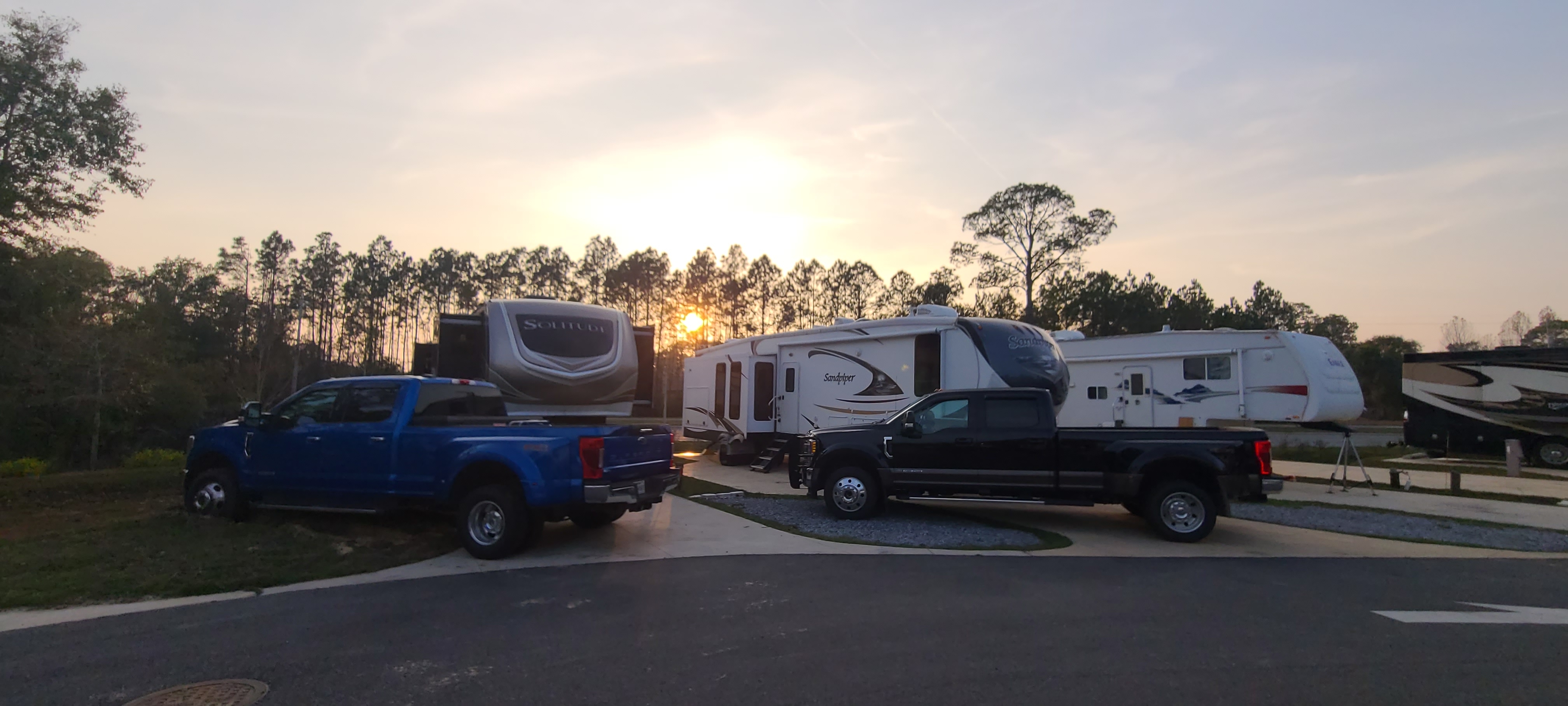 Holley Navarre RV Park - Pictures, Features & Amenities | RVezy Campgrounds