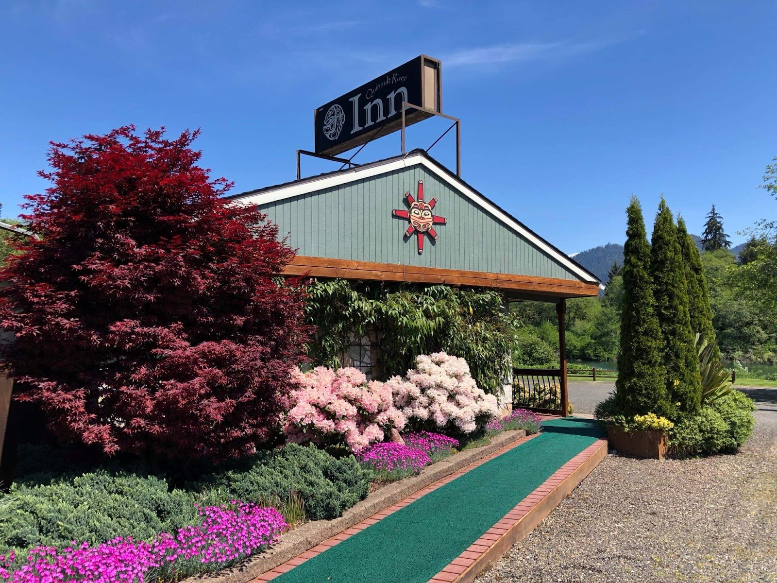 Quinalt River Inn - Pictures, Features & Amenities | RVezy Campgrounds