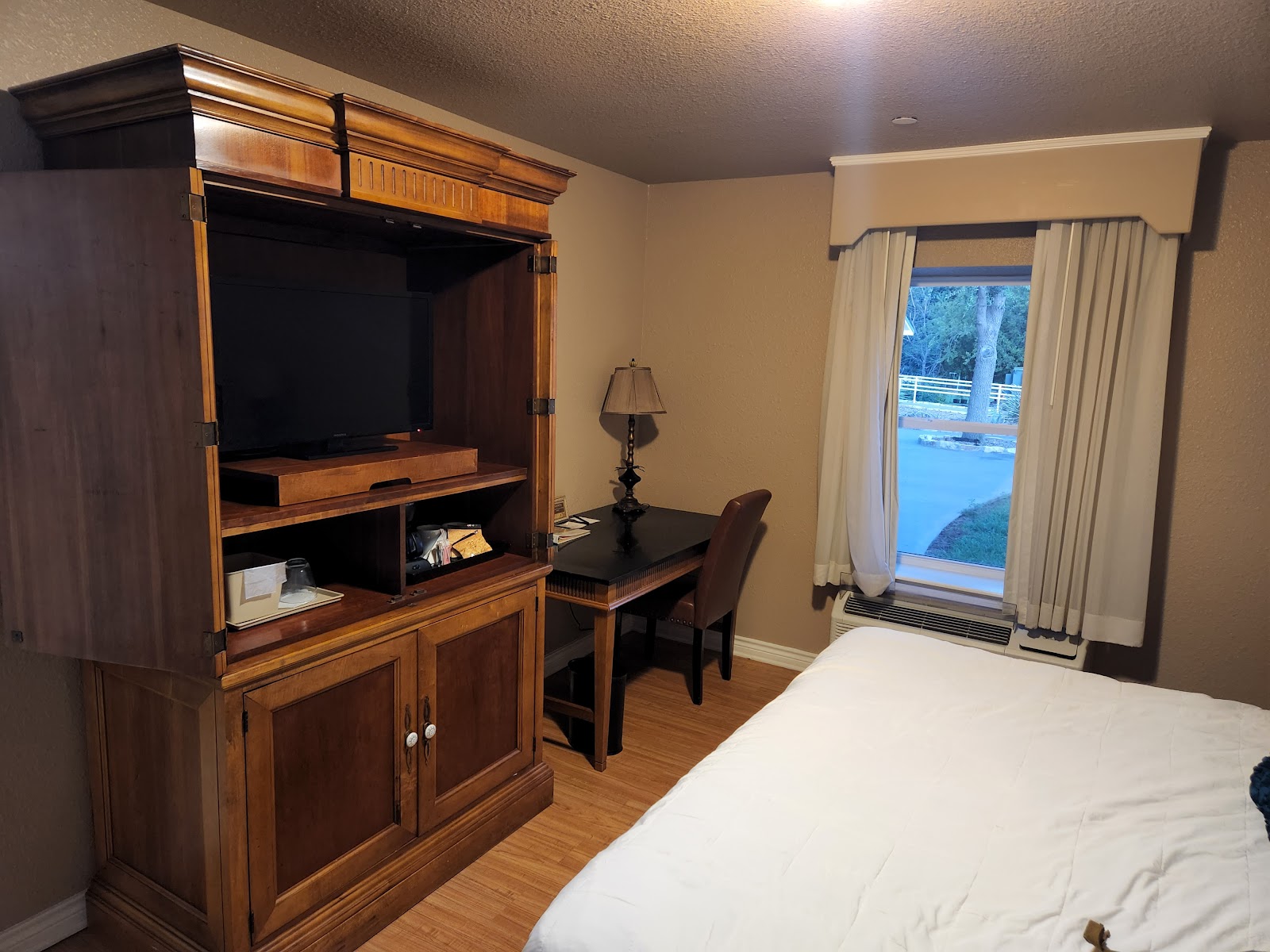 The Veranda Inn - Pictures, Features & Amenities | RVezy Campgrounds
