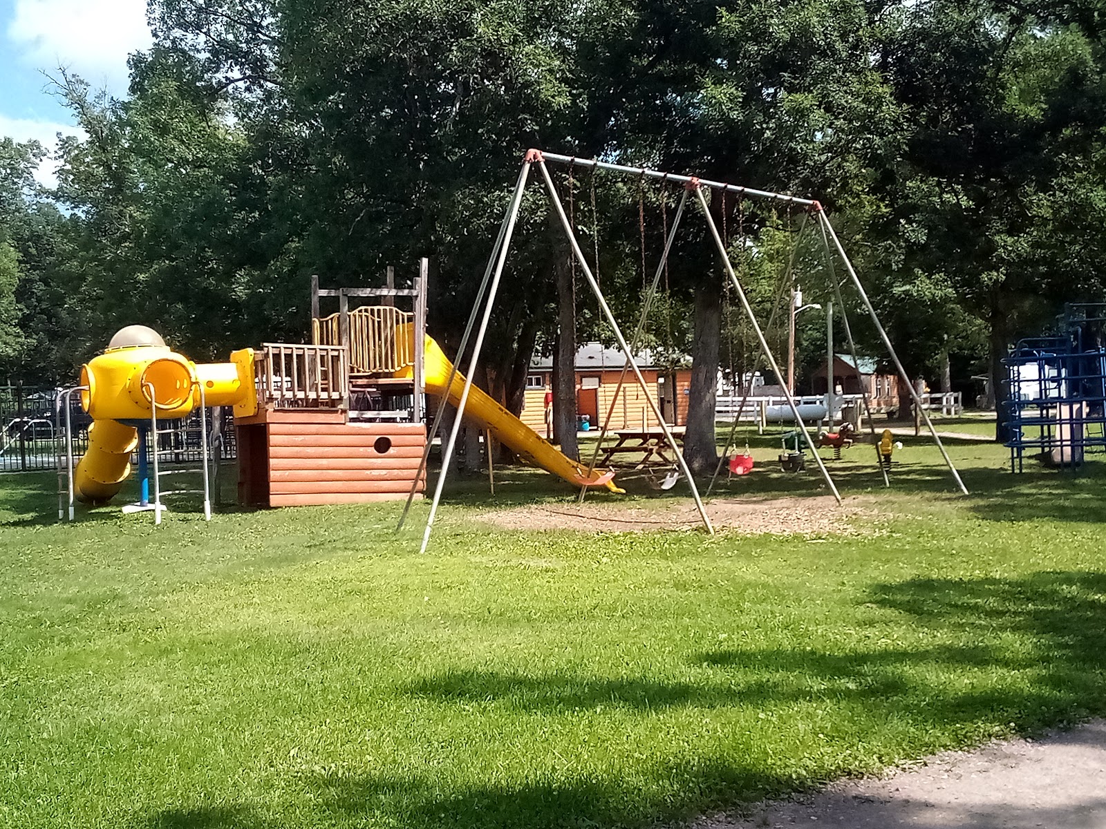 Wanna Bee Campground and RV Resort - Pictures, Features & Amenities ...