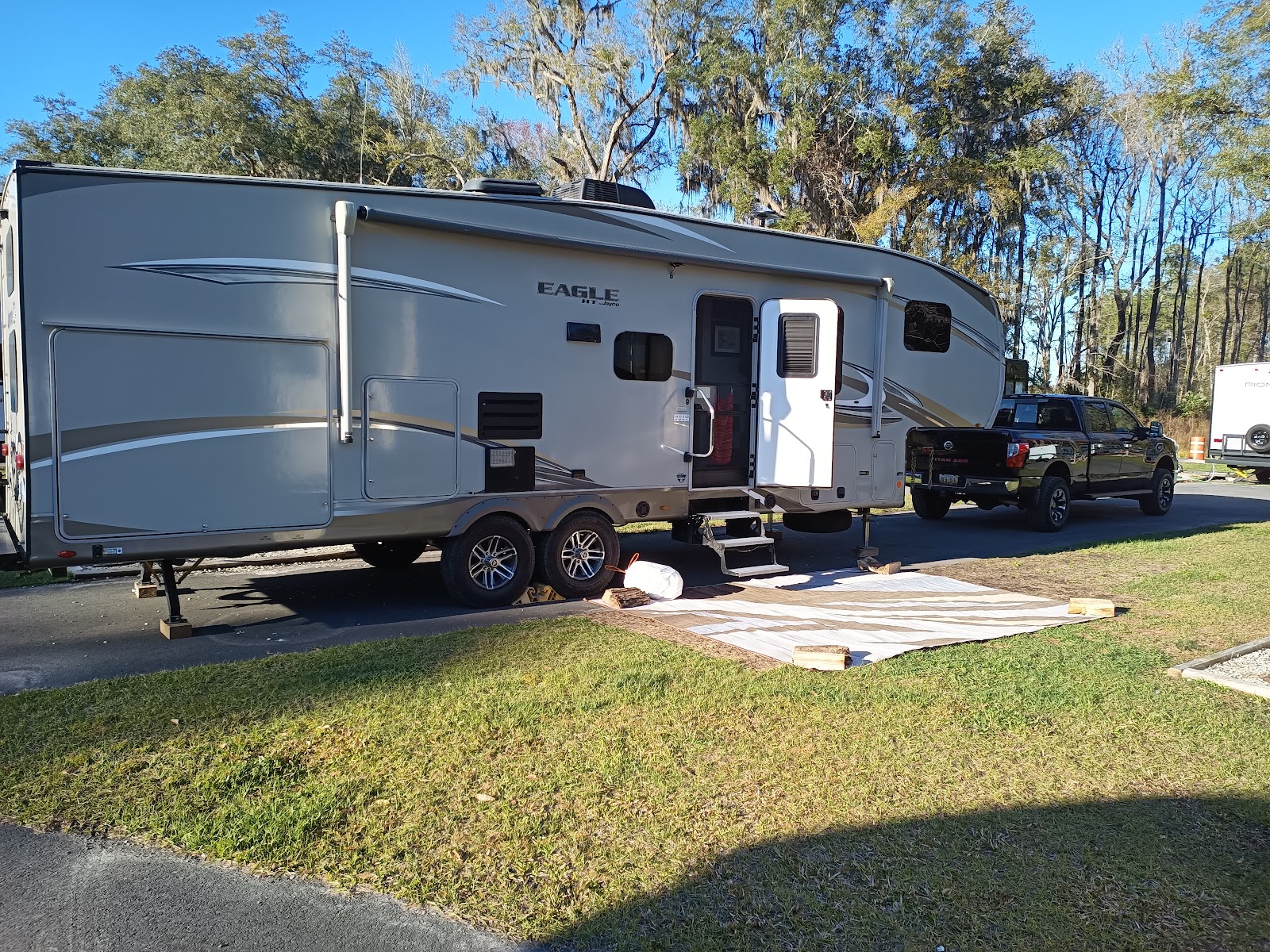Huck's RV Park - Pictures, Features & Amenities | RVezy Campgrounds