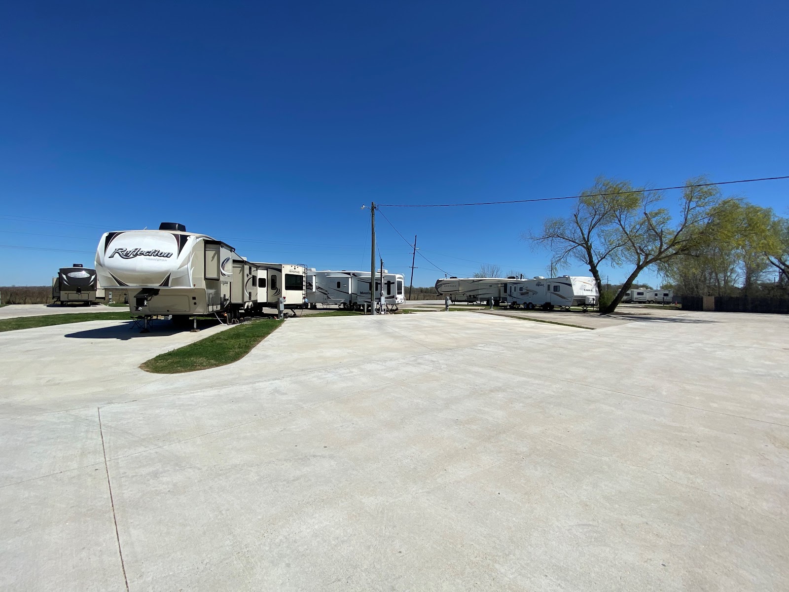 AAA RV Park - Pictures, Features & Amenities | RVezy Campgrounds