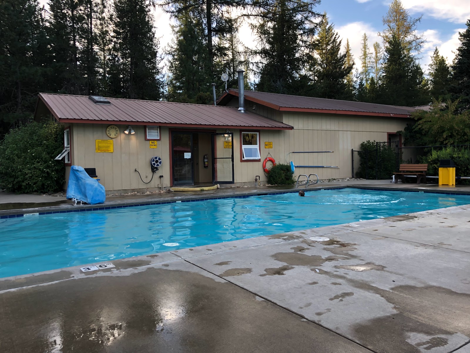 Newport / Little Diamond Lake KOA Holiday - Pictures, Features ...