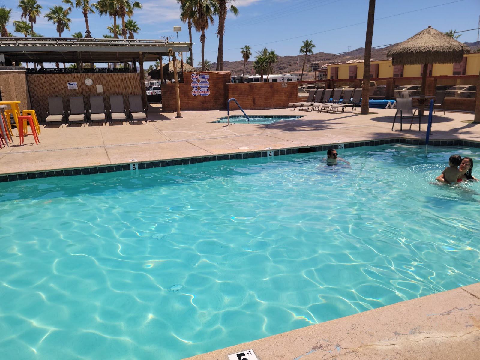 Emerald Cove Resort - Pictures, Features & Amenities | RVezy Campgrounds