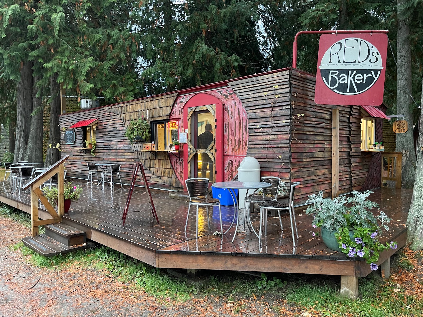 Kokanee Chalets RV Park and Campground - Pictures, Features & Amenities ...