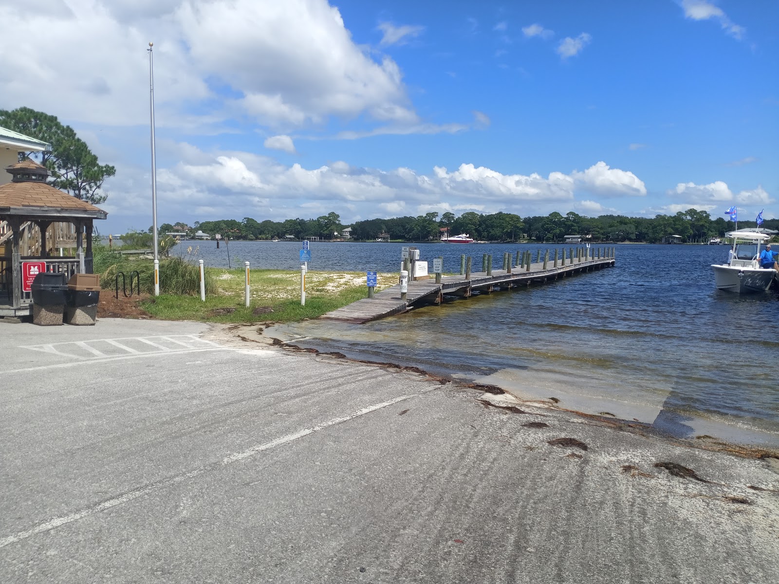 Bayview RV Campground - Pictures, Features & Amenities | RVezy Campgrounds