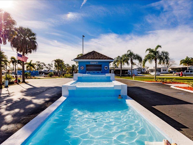 Sunshine RV Resort - Pictures, Features & Amenities | RVezy Campgrounds