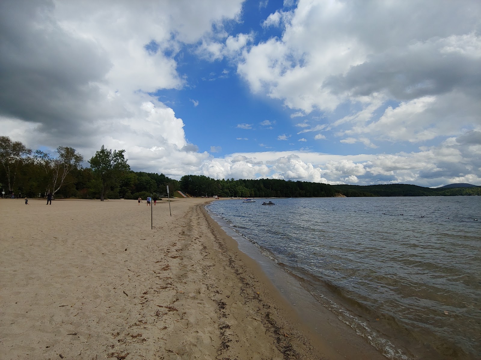 Centre touristique du Lac-Simon - SEPAQ - Photos, caractéristiques et ...