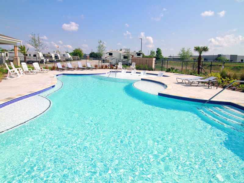 Jetstream RV Resort at Waller - Pictures, Features & Amenities | RVezy ...
