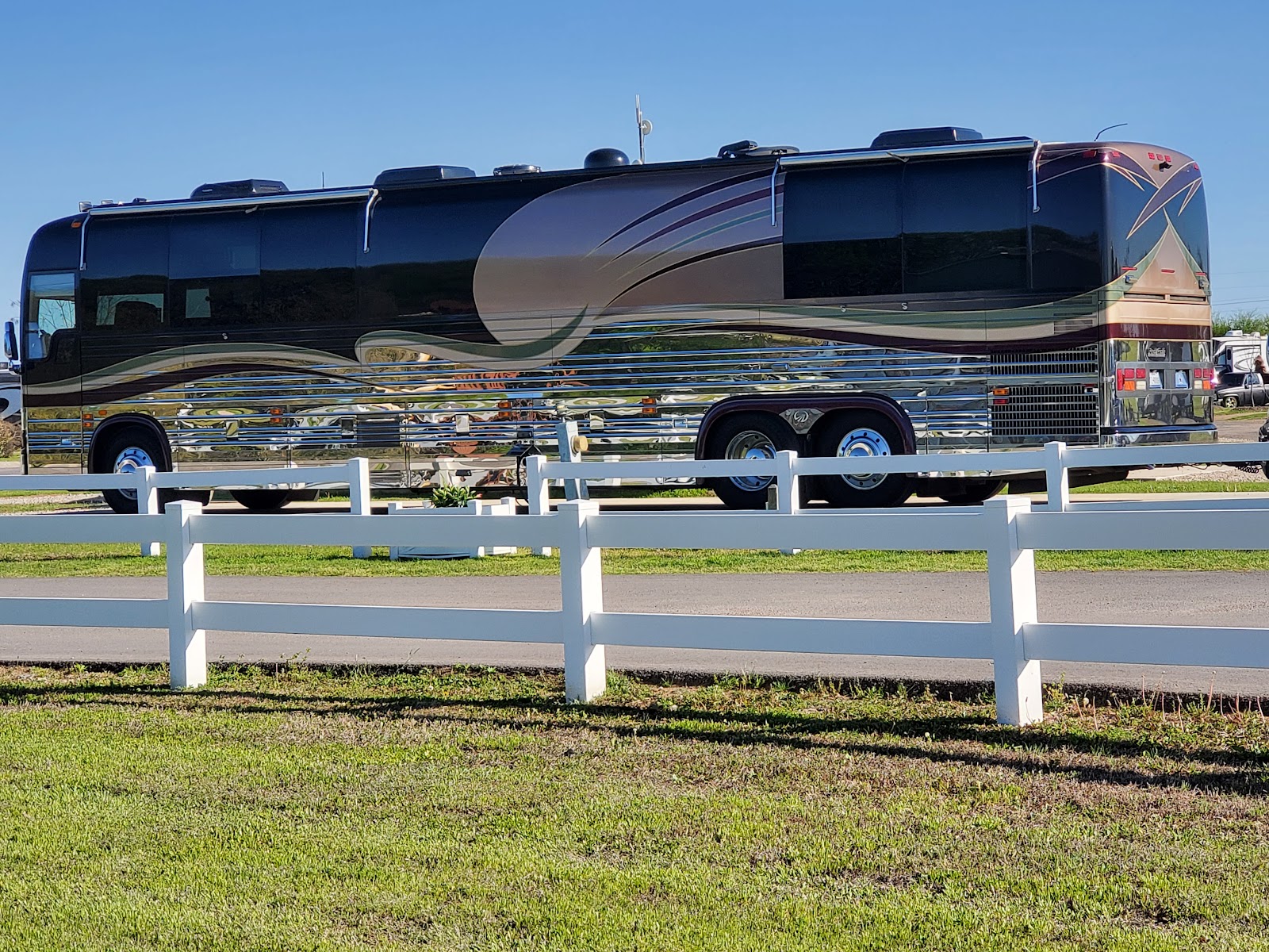 Bluebonnet Ridge RV Park - Pictures, Features & Amenities | RVezy ...