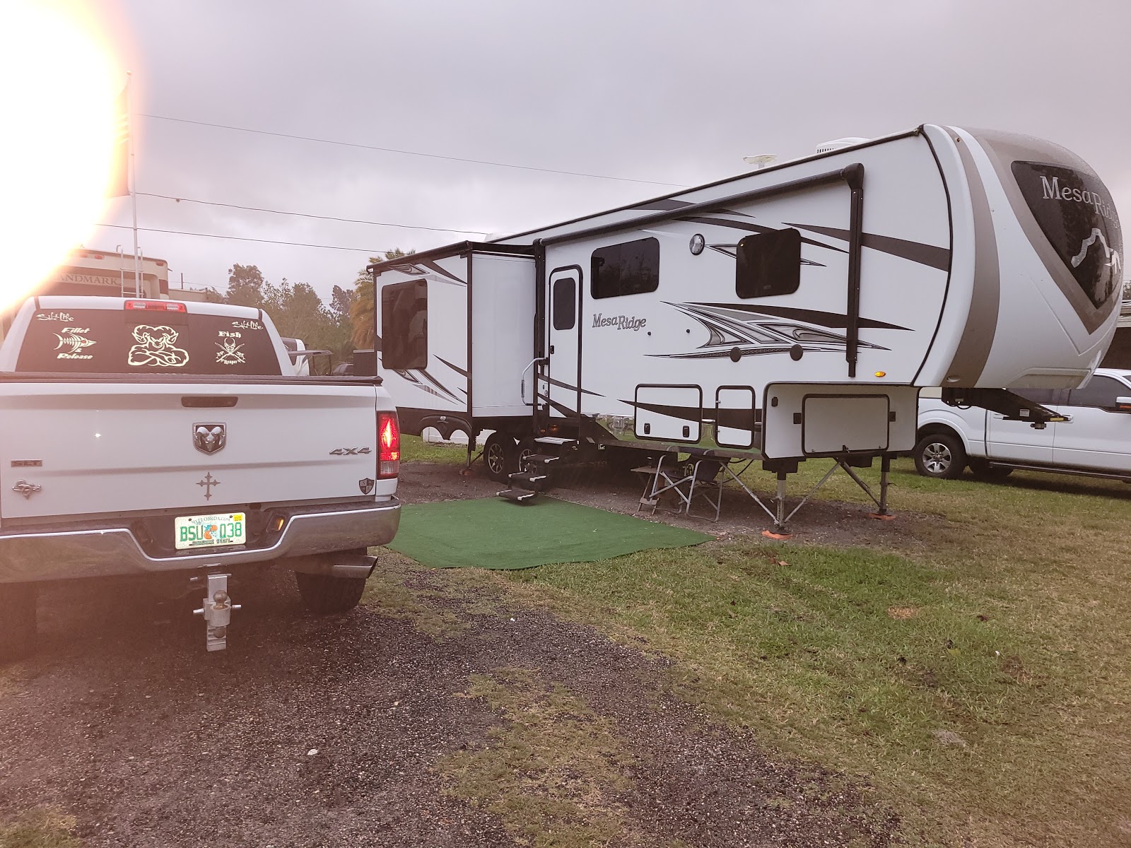 Lone Pine RV Park - Pictures, Features & Amenities | RVezy Campgrounds