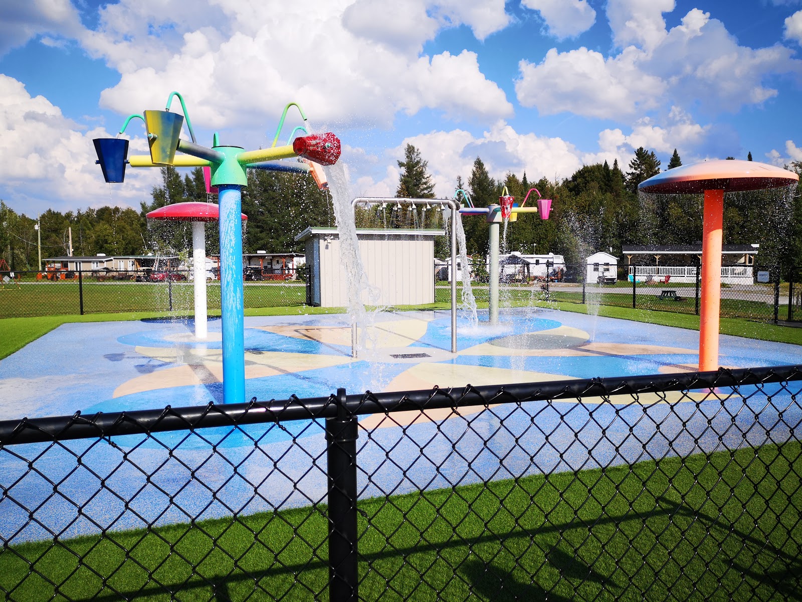 Camping Coop Familiale Du Prevert - Photos, caractéristiques et ...