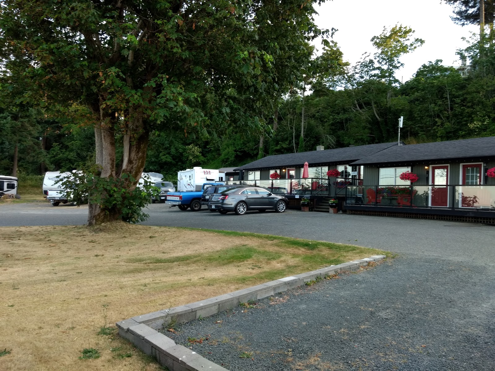 Driftwood By The Sea RV Park and Cottages - Pictures, Features ...