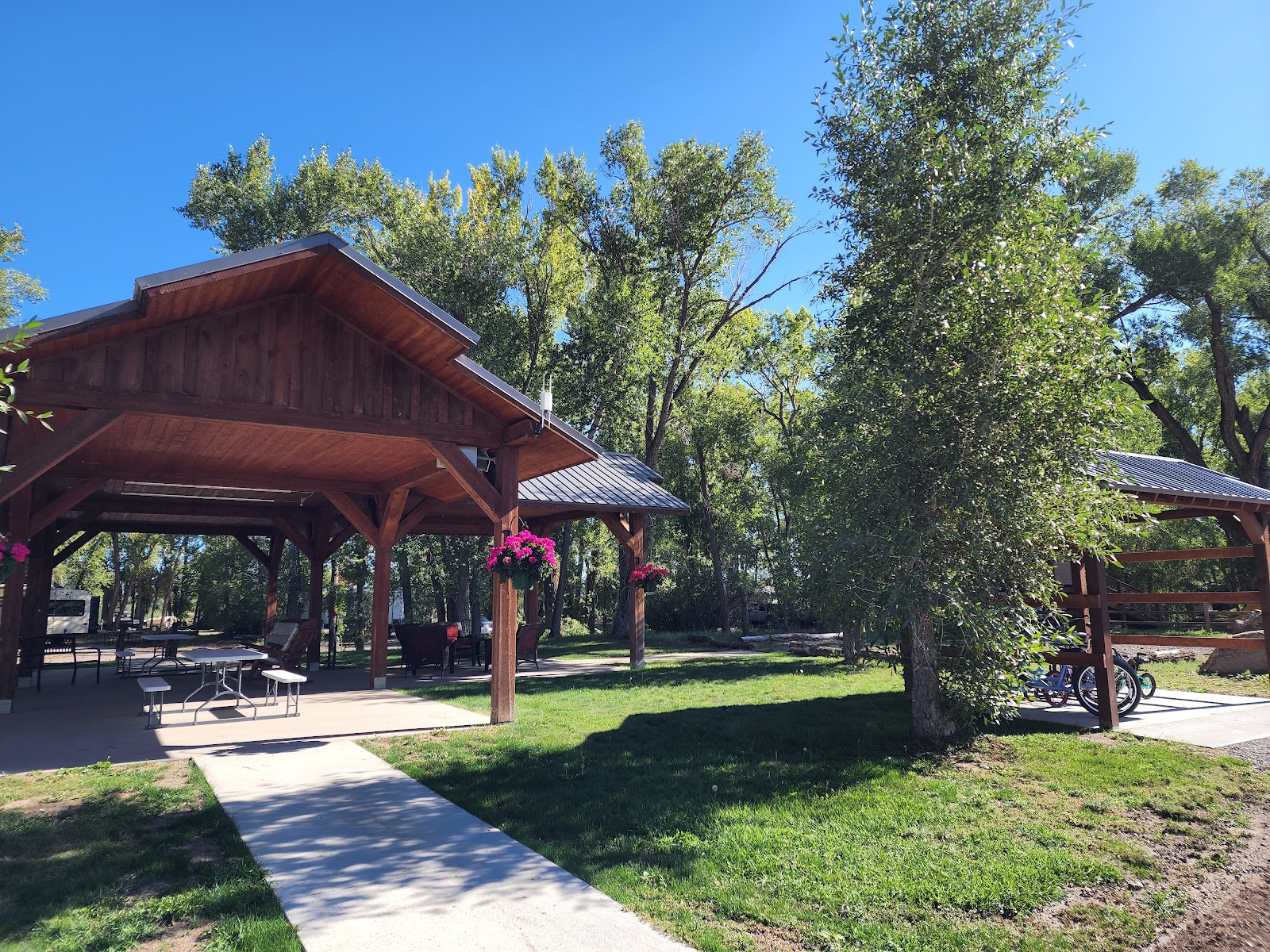 Woods and River RV Park - Pictures, Features & Amenities | RVezy ...