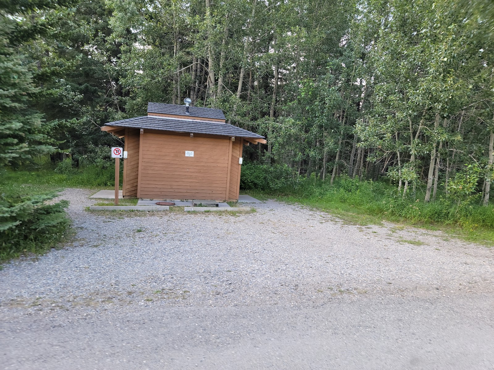 Three Sisters - Bow Valley Provincial Park - Pictures, Features ...