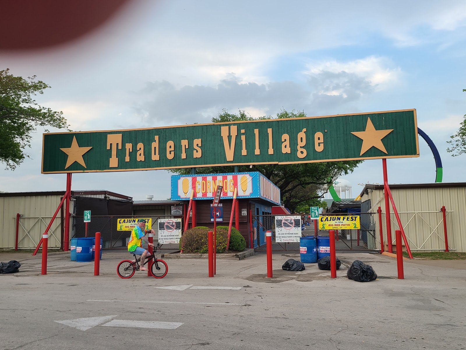 Traders Village RV Park - Pictures, Features & Amenities | RVezy ...