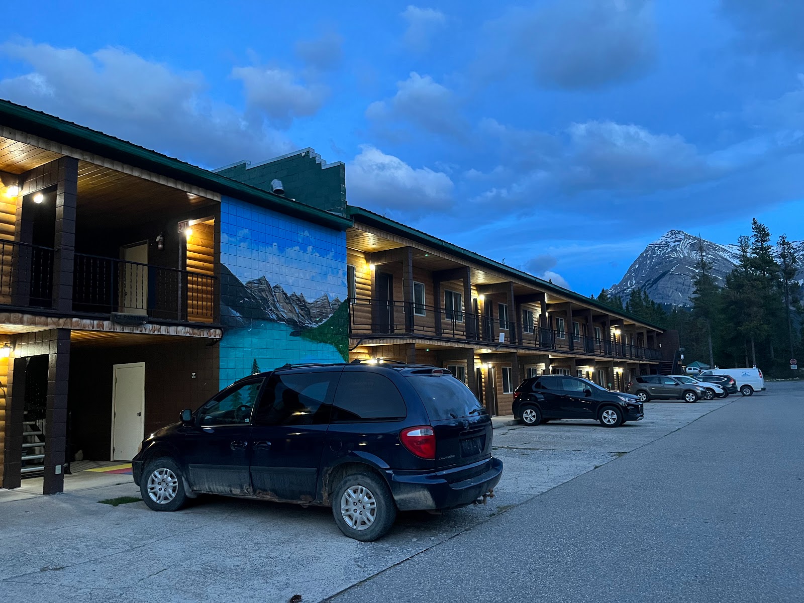 David Thompson Resort - Pictures, Features & Amenities | RVezy Campgrounds