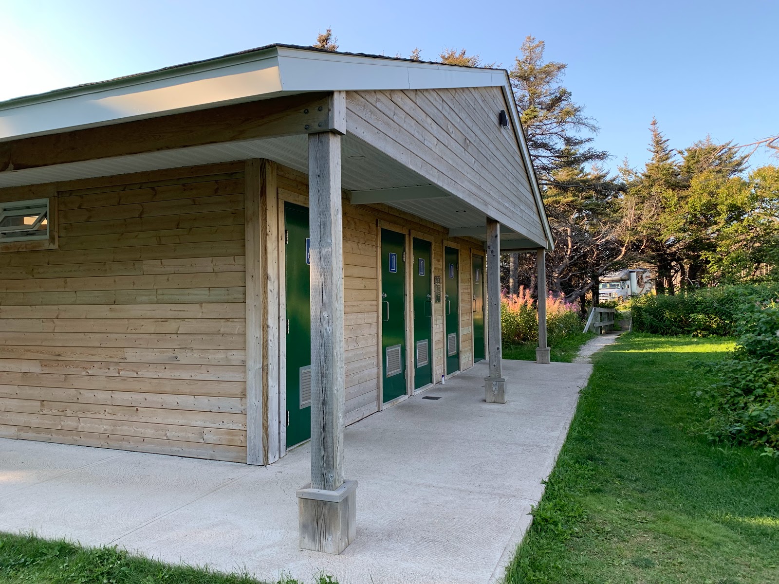 Green Point Campground - Gros Morne National Park - Pictures, Features ...