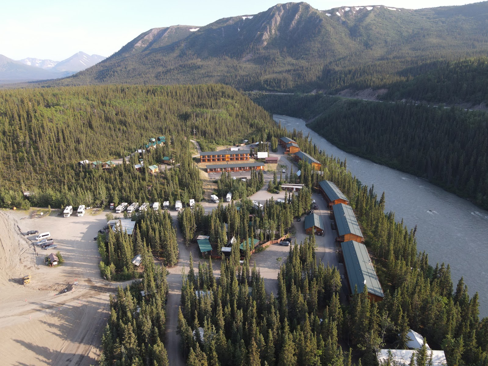 Denali Grizzly Bear Resort - Pictures, Features & Amenities | RVezy ...