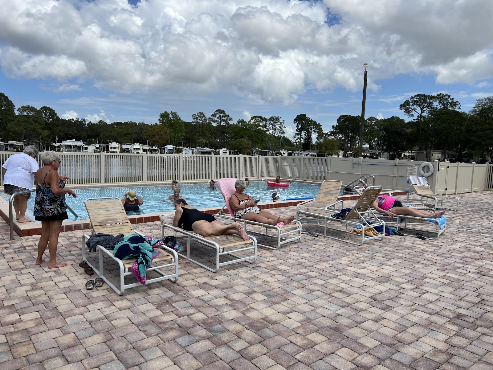 The Bees RV Resort - Pictures, Features & Amenities | RVezy Campgrounds