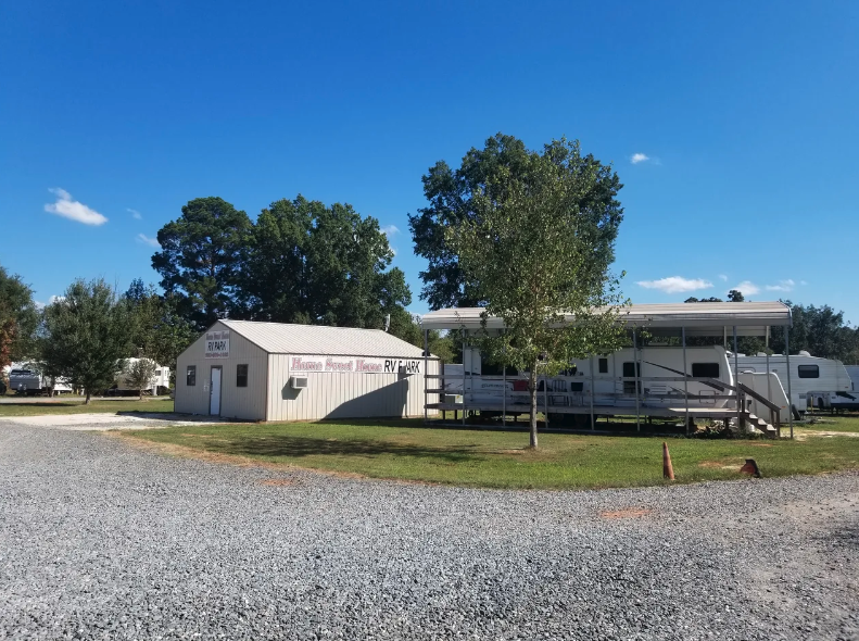 New Wave RV Park - Pictures, Features & Amenities | RVezy Campgrounds