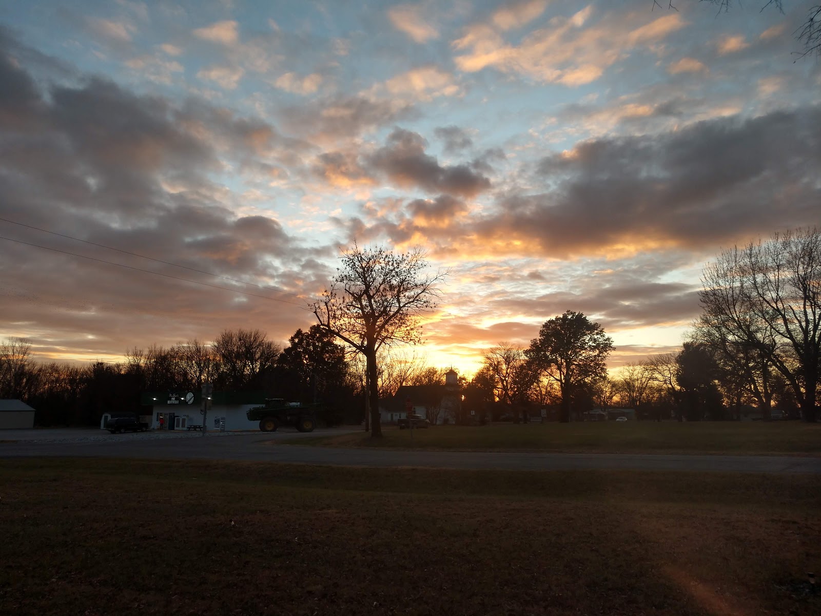 Show Me Rest RV Park - Pictures, Features & Amenities | RVezy Campgrounds