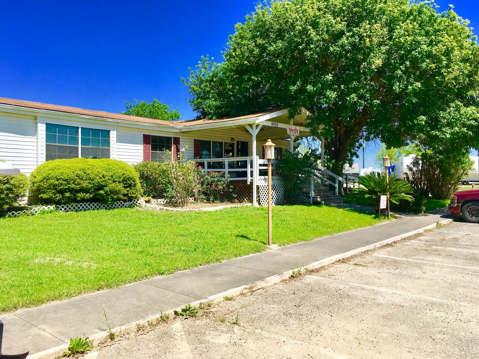 Seguin Hill Top RV Resort - Pictures, Features & Amenities | RVezy ...