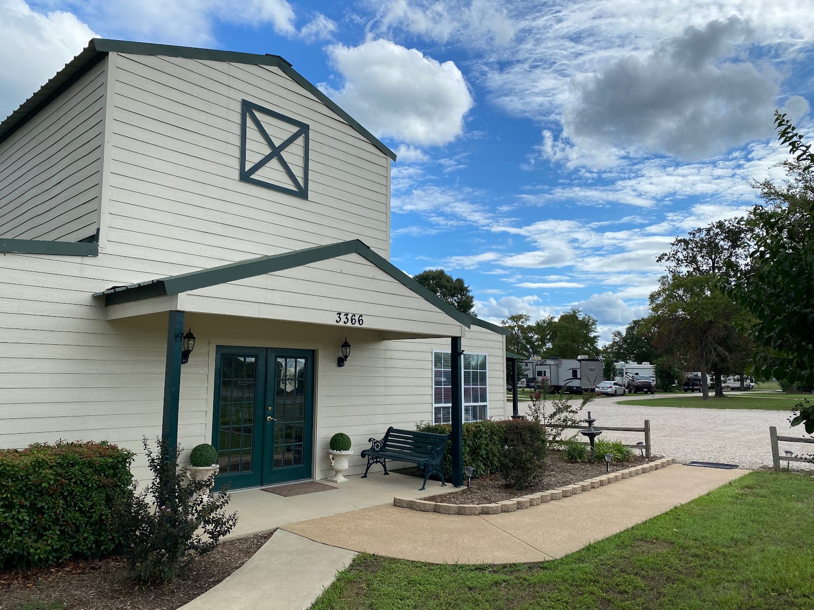 Heartland RV Park - Pictures, Features & Amenities | RVezy Campgrounds